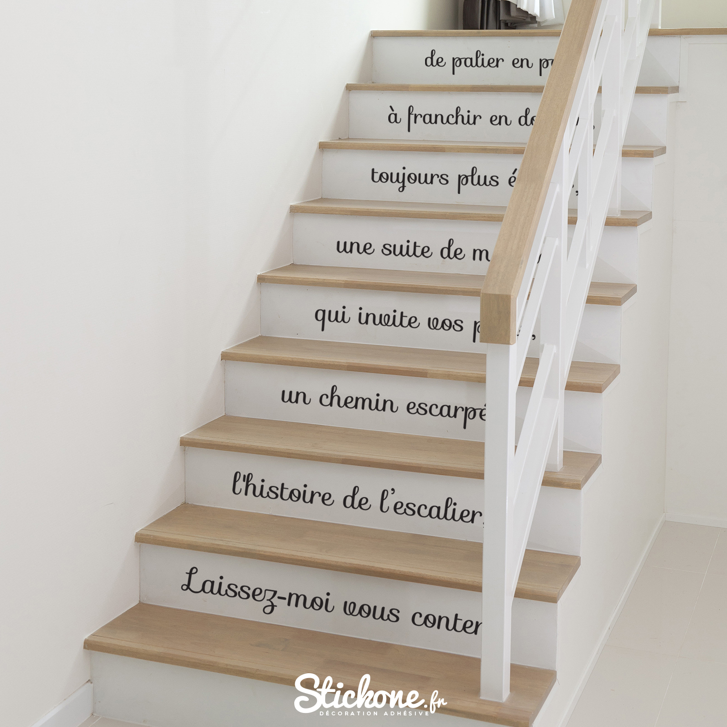 Stickers contremarches : Relookez vos escaliers de façon originale